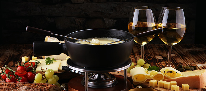 A Cozy Meal for a Cold Day: Fondue and Raclette